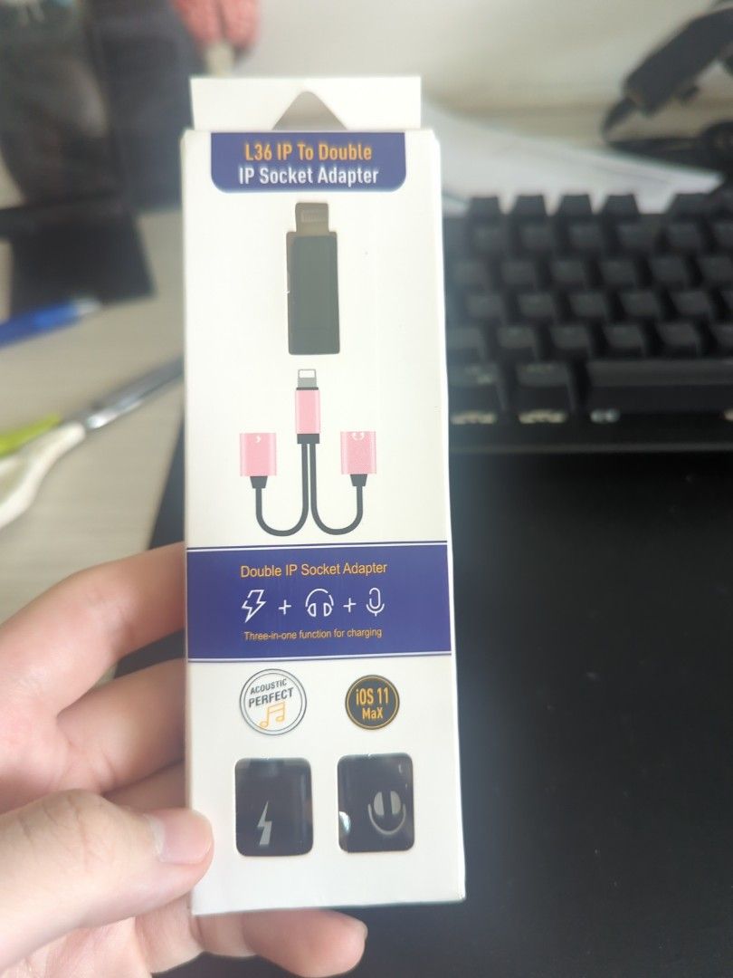 Apple Iphone To IP Adapter duo double earpiece and charge, Computers ...