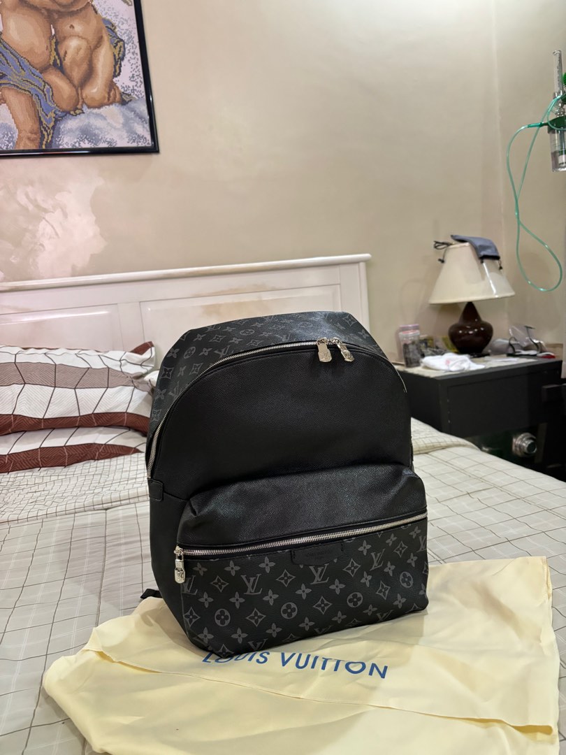 black uni backpack, Luxury, Bags & Wallets on Carousell