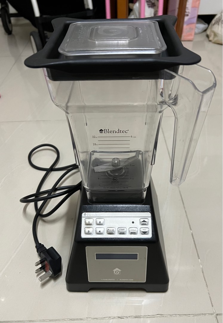 Blendtec ES3 HP3A blender 香港行貨 240V 生機攪拌機, 家庭電器, 廚房電器, 榨汁機及攪拌機 - Carousell