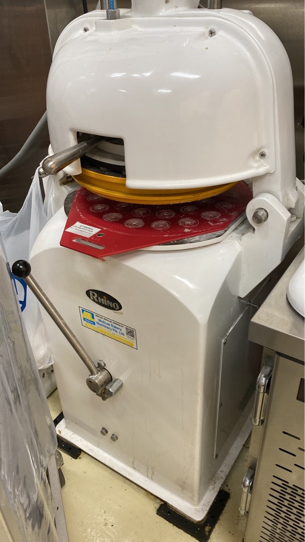 Bread divider, TV & Home Appliances, Kitchen Appliances, Hand & Stand ...