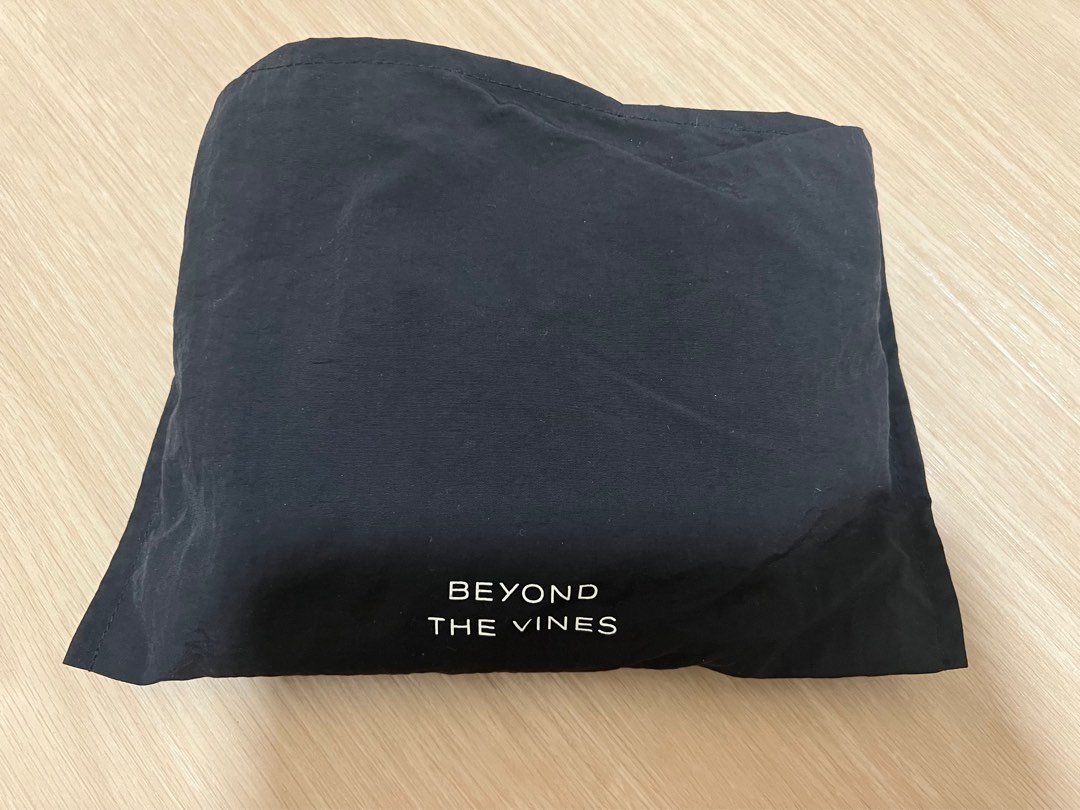 BTV - Beyond The Vines XS Dumpling, Women's Fashion, Bags & Wallets ...