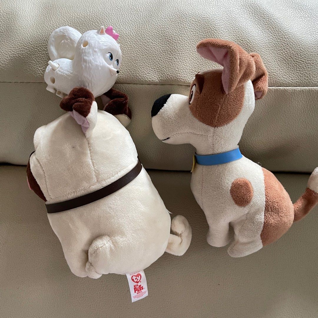 BUNDLE: Toy Kingdom Official Secret Life of Pets Merch, Max and Mel ...
