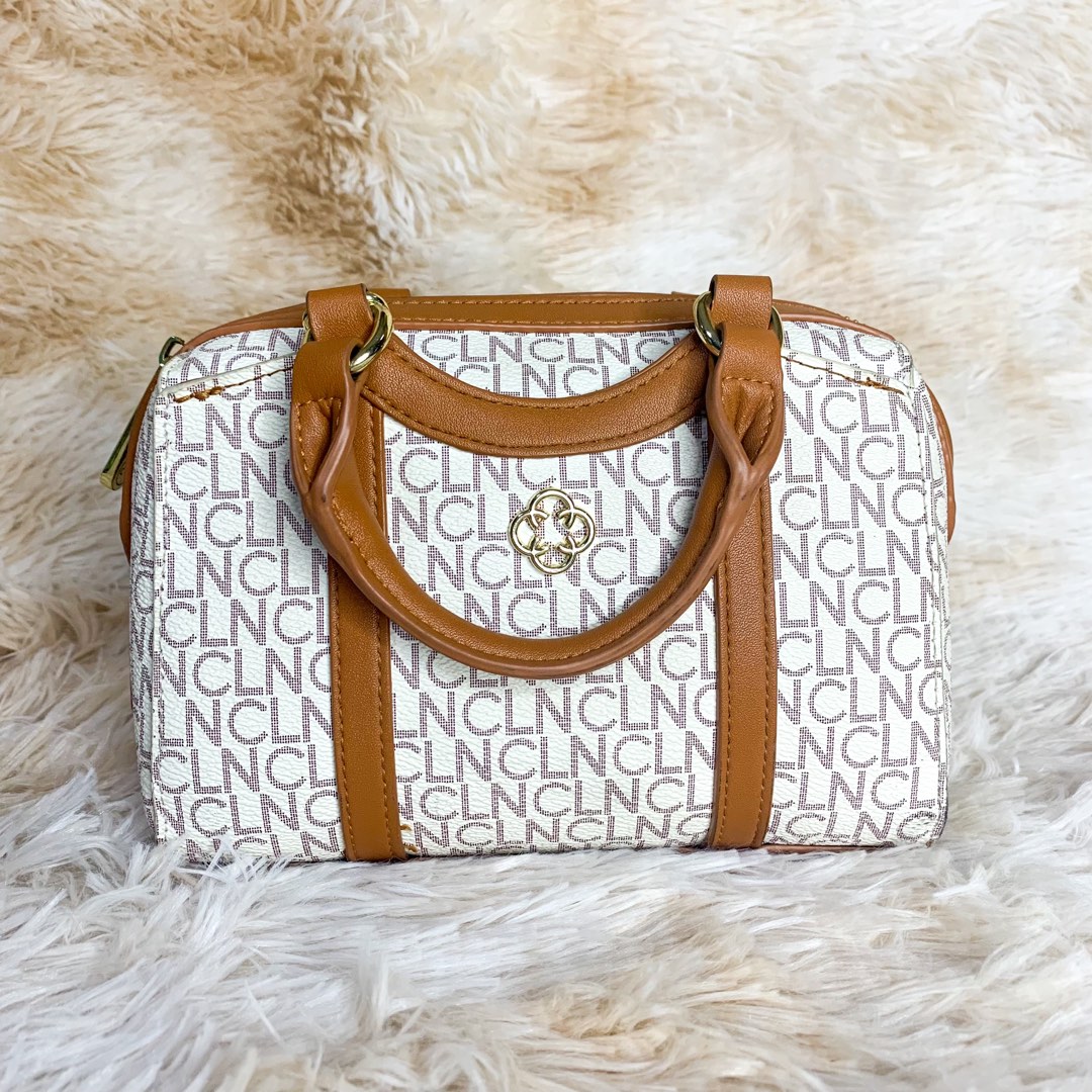 CLN BAG KAIA, Women's Fashion, Bags & Wallets, Shoulder Bags on Carousell