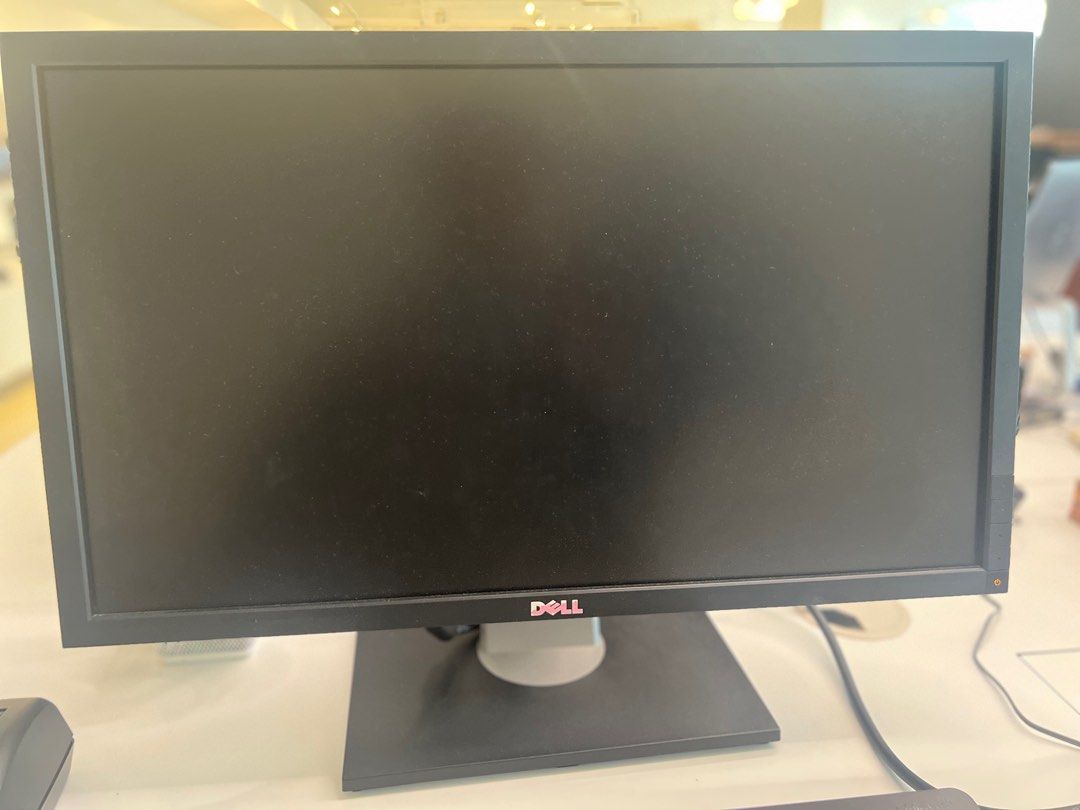 Dell Monitor 26" model: P2411Hb 2nd hand, 電腦＆科技, 電腦周邊及配件, 電子屏幕 - Carousell