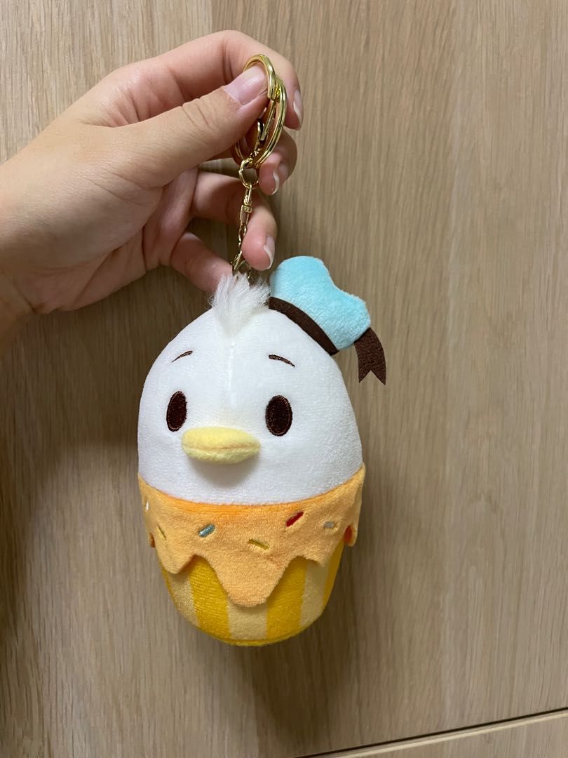 Donald Duck cupcake keychain, Hobbies & Toys, Toys & Games on Carousell