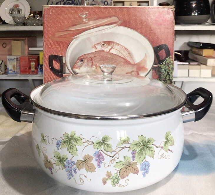 Enamel Casserole, Furniture & Home Living, Kitchenware & Tableware ...