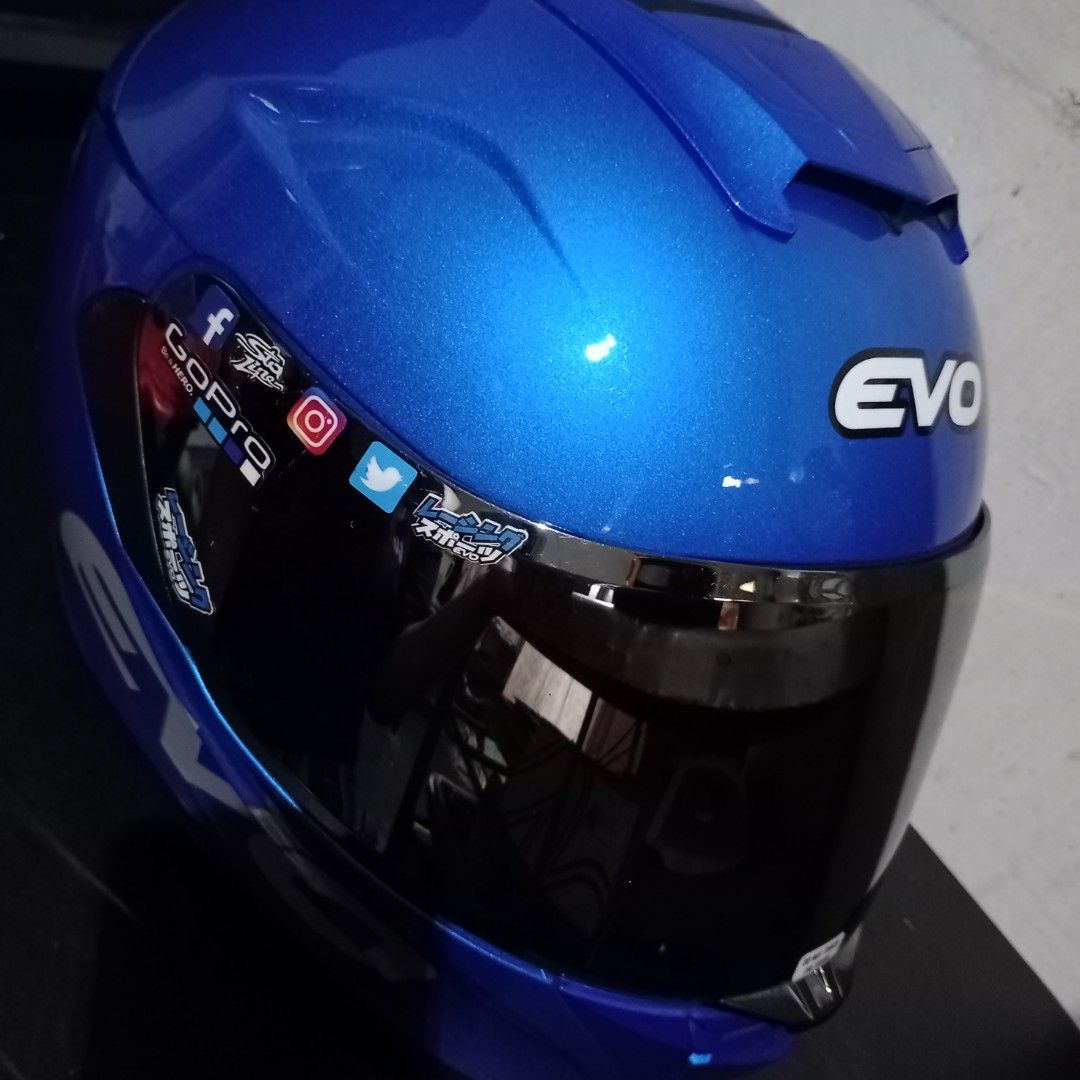 Evo helmet glossy blue, Motorbikes, Motorbike Parts & Accessories ...