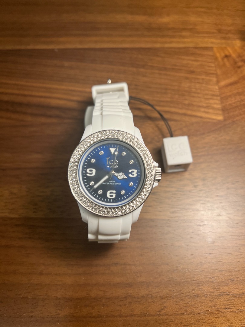 Ice Watch - NEW (with plastic) - white, Men's Fashion, Watches & Accessories, Watches on Carousell