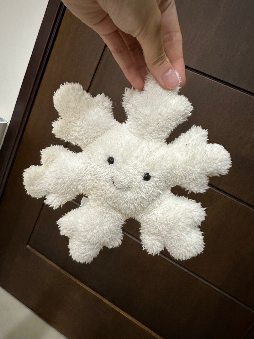 Jellycat amuseable snowflake, Hobbies & Toys, Toys & Games on Carousell