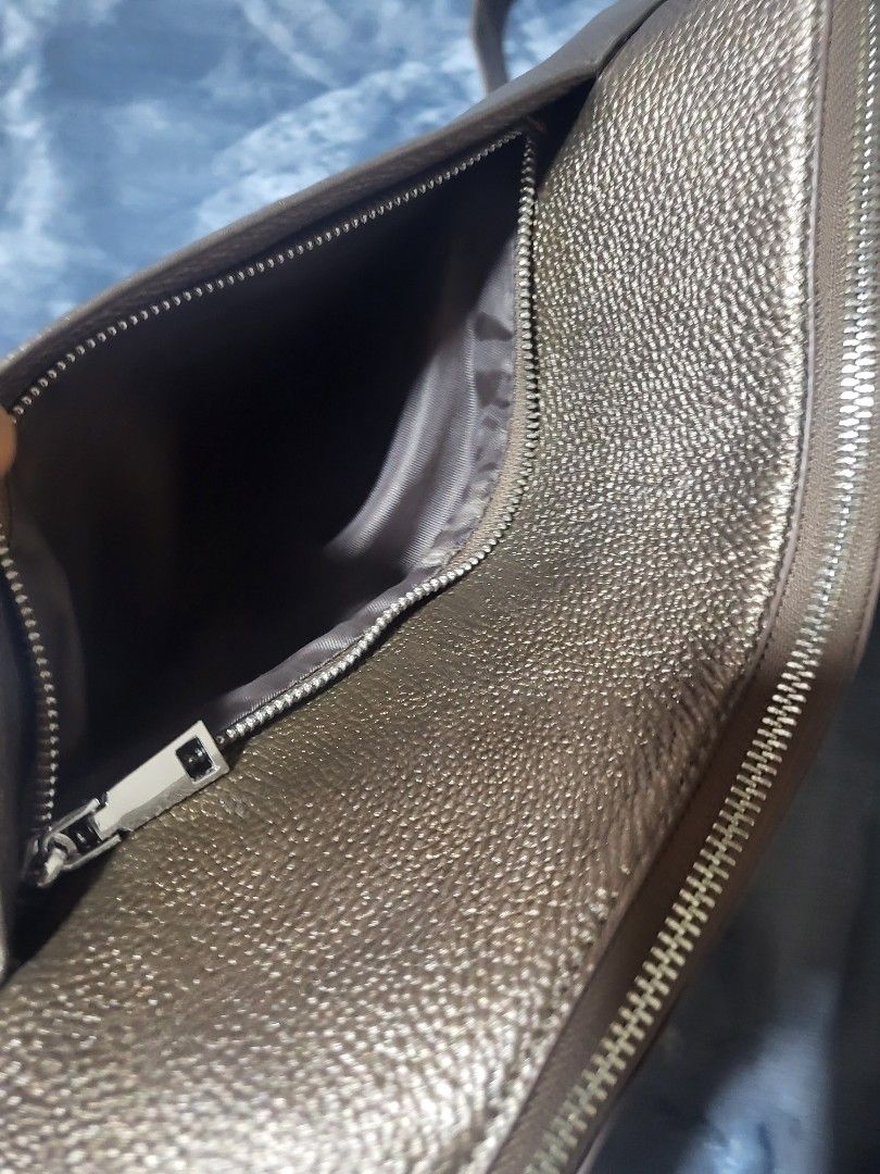 Jon louis, Women's Fashion, Bags & Wallets, Backpacks on Carousell