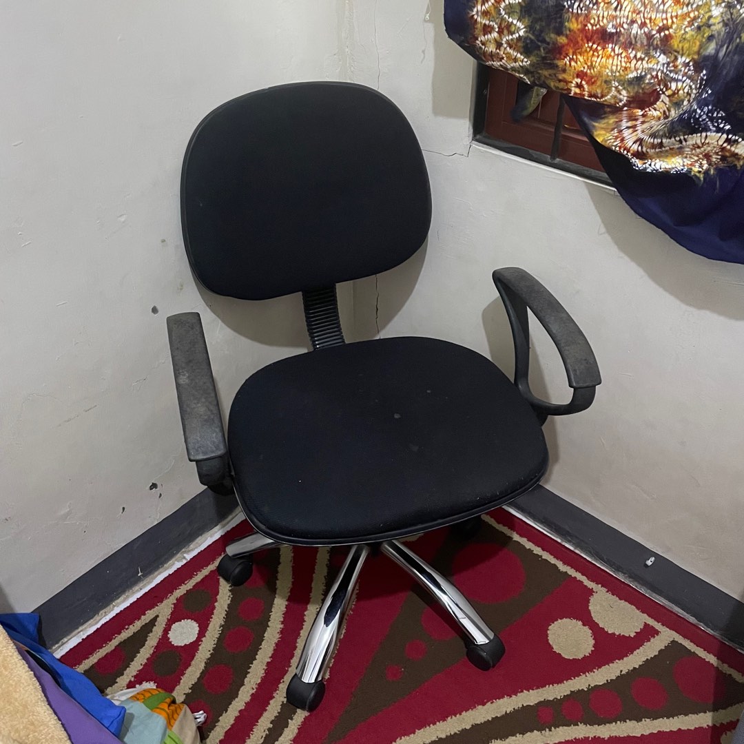 Kursi Putar Kursi Kantor Kursi Hidrolik Perabotan Rumah Di Carousell