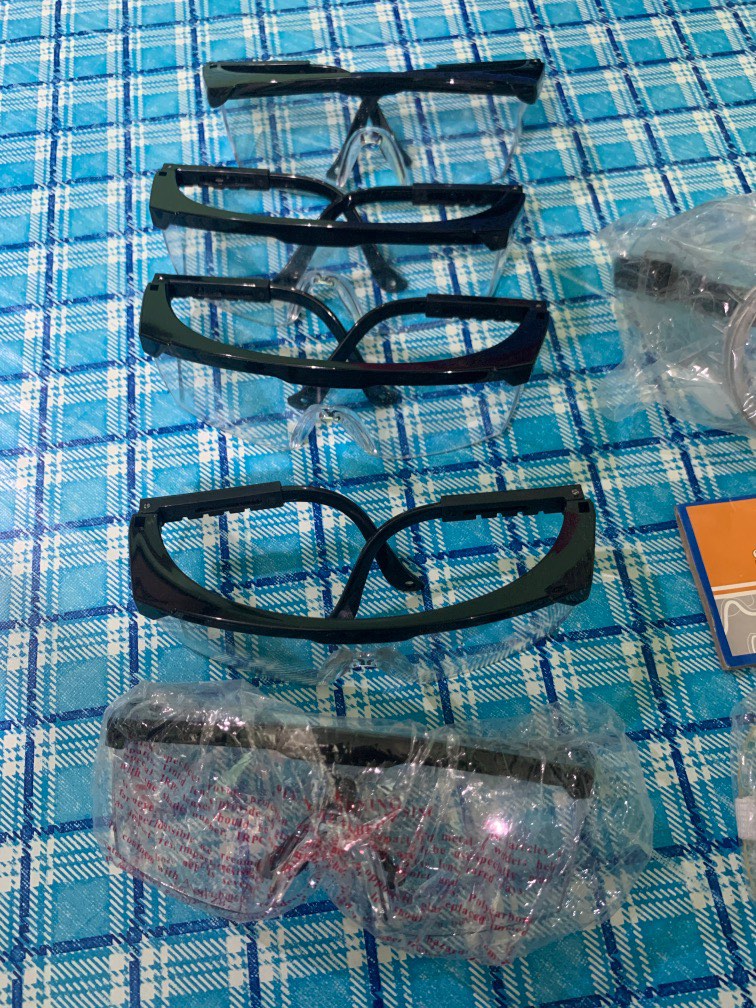 Lab safety goggles, Hobbies & Toys, Stationary & Craft, Stationery ...