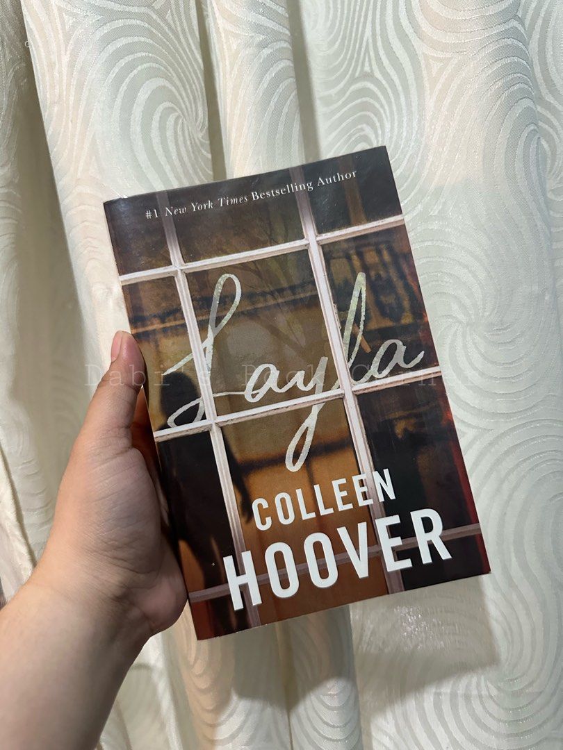 Layla by Colleen Hoover (preloved), Hobbies & Toys, Books & Magazines ...