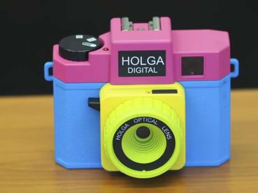lf: holga digital camera, Photography, Cameras on Carousell