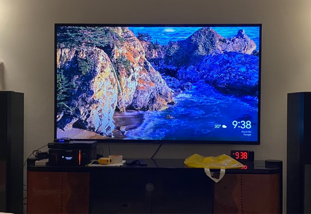 LG PLASMA 70 INCH TV WITH ACCESSORIES (NEW TV STAND, WALL MOUNT, 3D ...