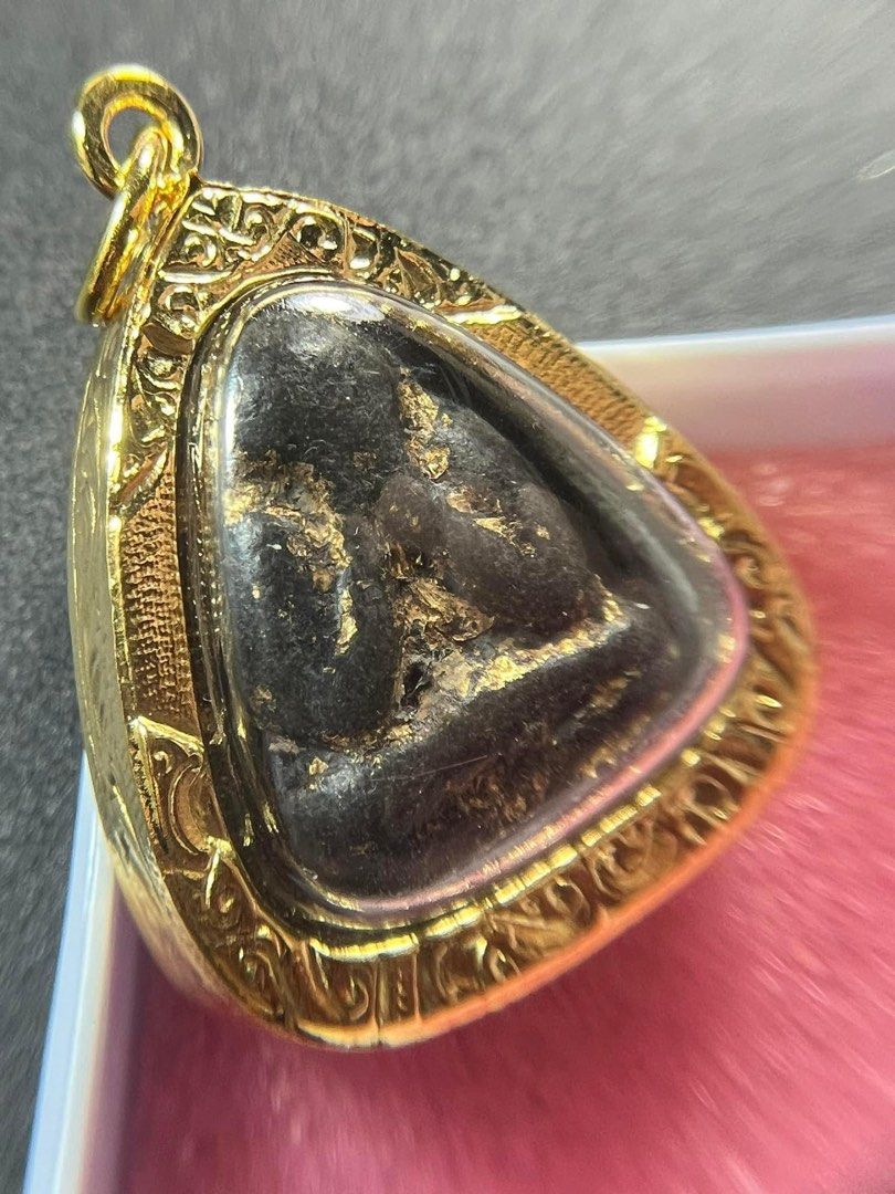 Lp Parn - Phra Pidta, BE 2484, Hobbies & Toys, Memorabilia & Collectibles, Religious Items on ...