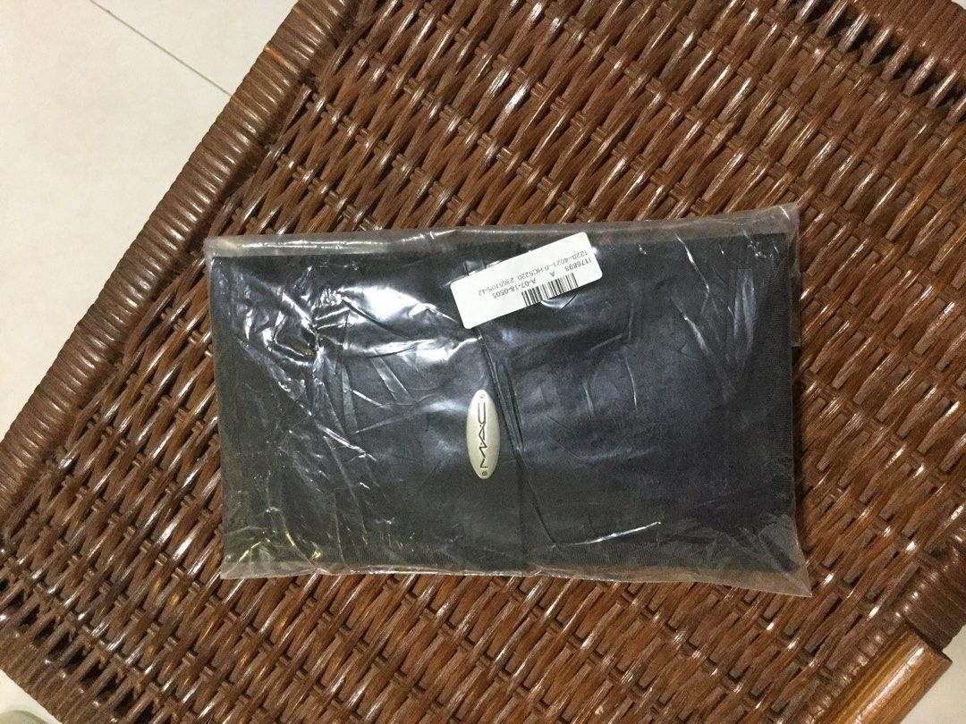 MAC Brush Roll/Holder, Beauty & Personal Care, Face, Makeup on Carousell