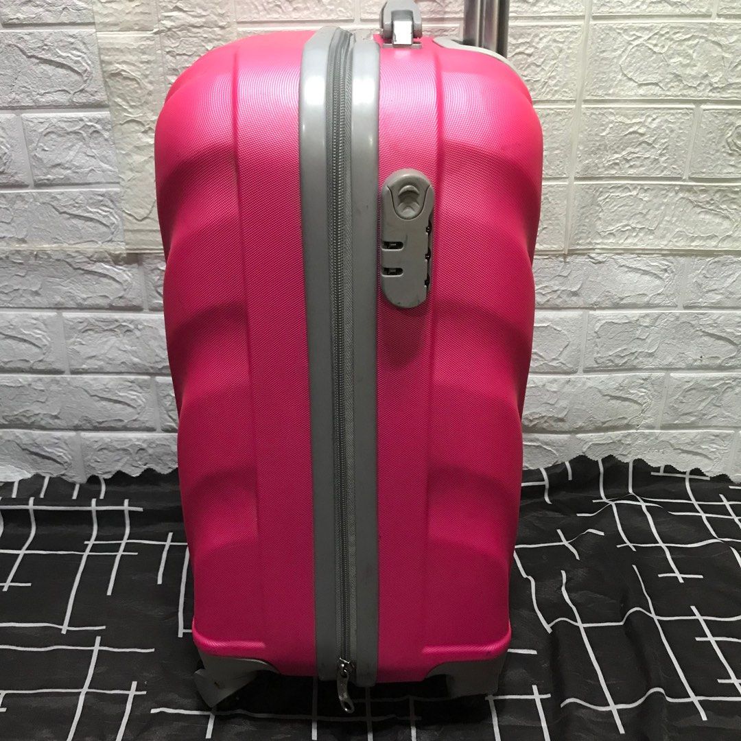 MAIDINUI PINK CABIN SIZE LUGGAGE, Hobbies & Toys, Travel, Luggage on ...