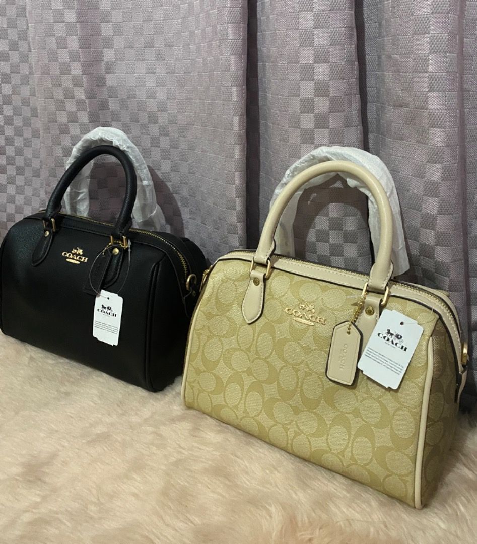 Mall Pull Out Coach Crossbody bag, Luxury, Bags & Wallets on Carousell