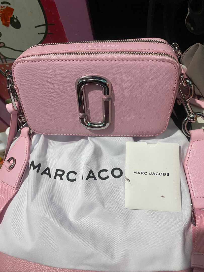 Marc Jacobs Snapshot, Barang Mewah, Tas & Dompet di Carousell