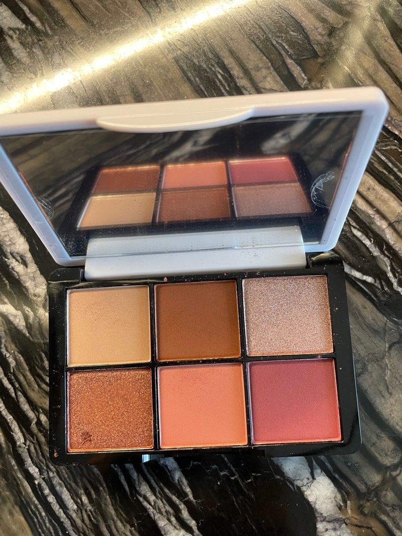 Mecca Max Eyeshadow Palette, Kesehatan & Kecantikan, Rias Wajah di ...