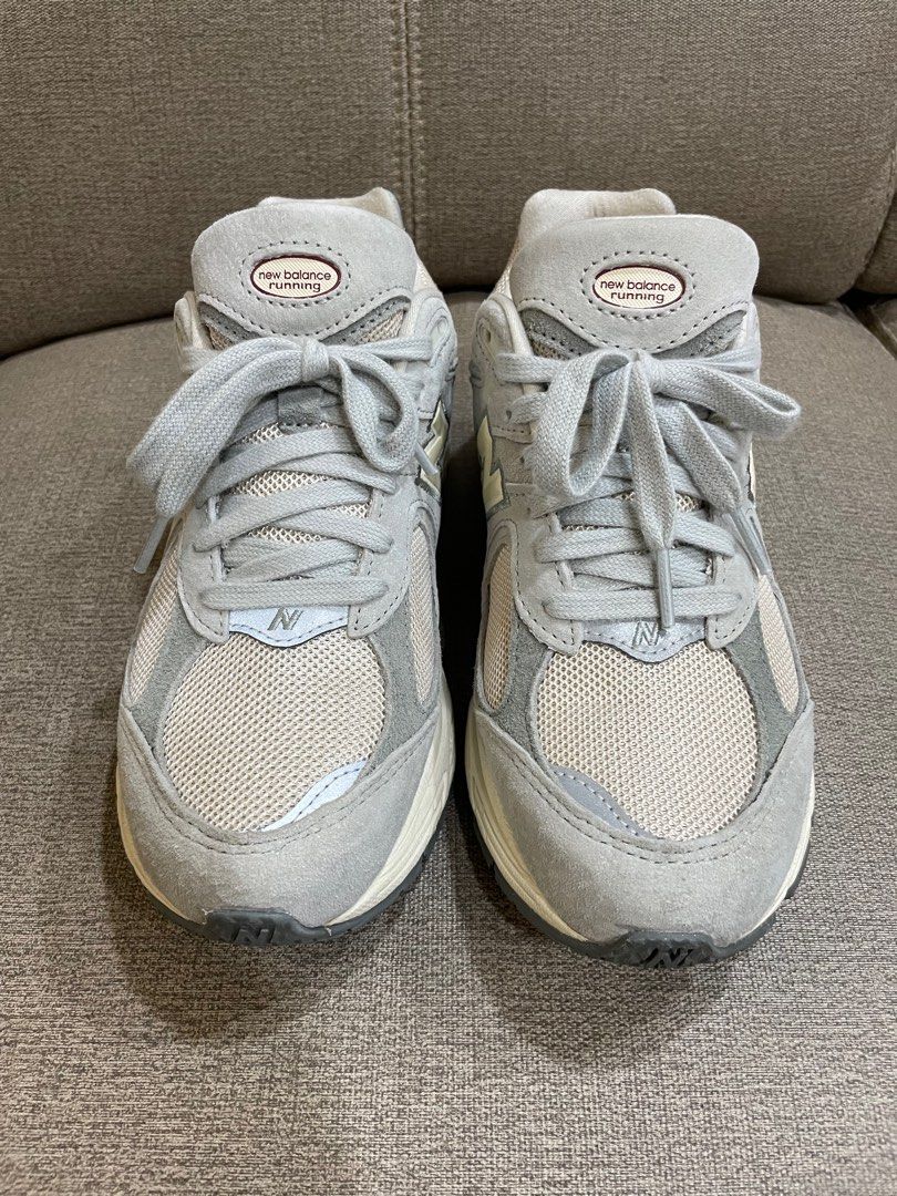 new balance M2002RLN 兔年限定 US6 24CM, 她的時尚, 鞋類, 運動鞋、球鞋在旋轉拍賣