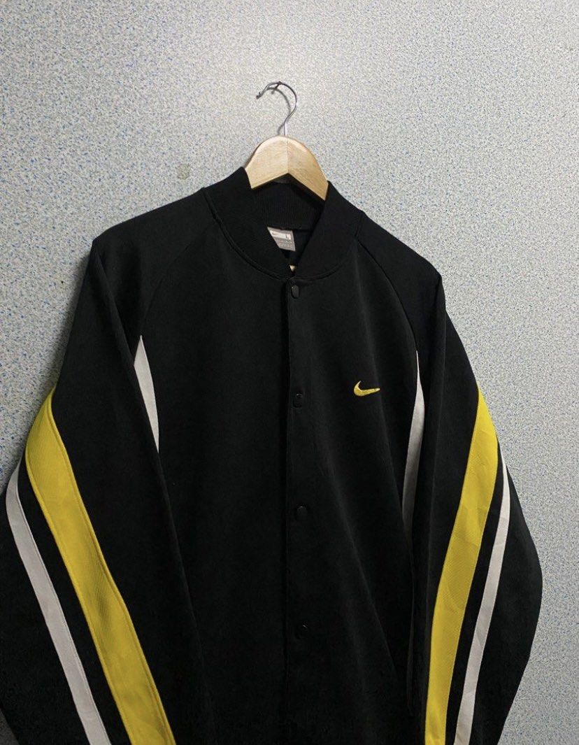 NIKE VARSITY JACKET, Men's Fashion, Coats, Jackets and Outerwear on ...