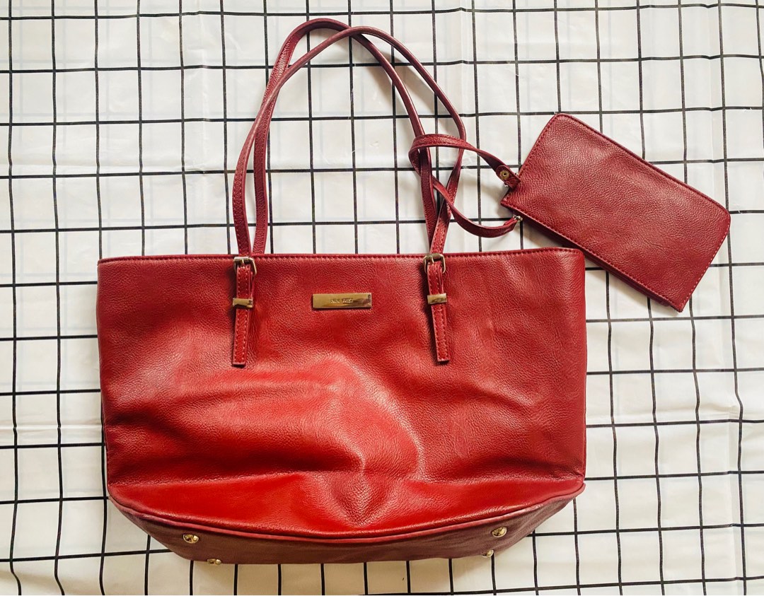 Nine west shoulder bag/ Maroon, Luxury, Bags & Wallets on Carousell