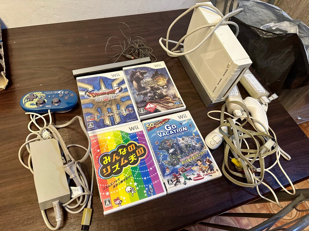 NINTENDO Wii BUNDLE (JAPANESE VERSION), Video Gaming, Video Game ...