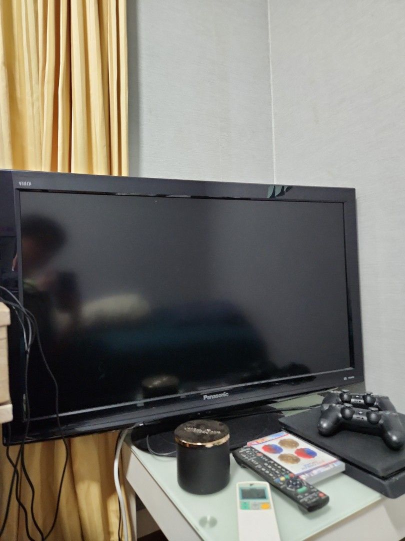 Panasonic Viera TV 37 inch, TV & Home Appliances, TV & Entertainment ...