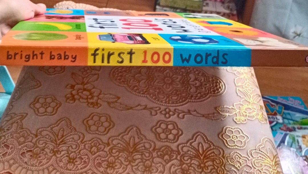Priddy First 100 words Big Boardbook, Hobbies & Toys, Books & Magazines ...