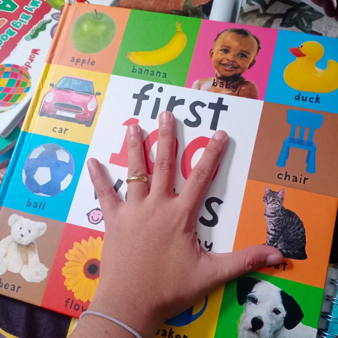 Priddy First 100 words Big Boardbook, Hobbies & Toys, Books & Magazines ...