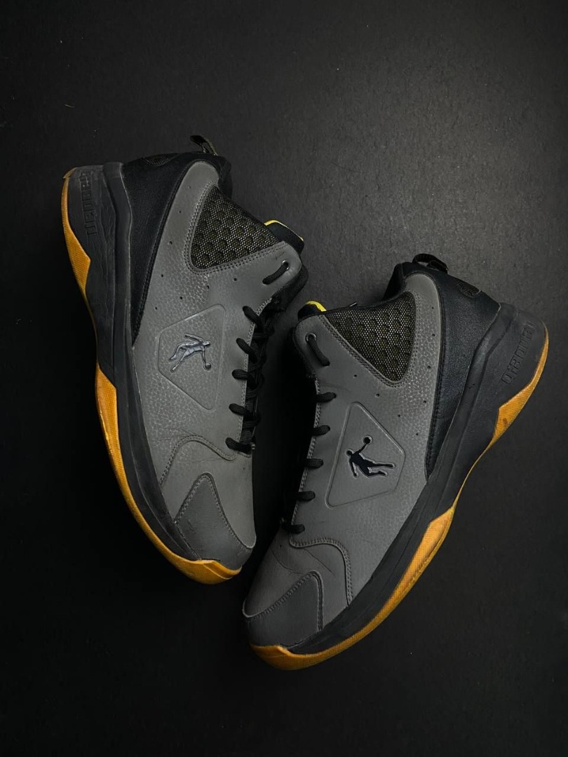 Qiaodan basketball shoes, Men's Fashion, Footwear, Sneakers on Carousell