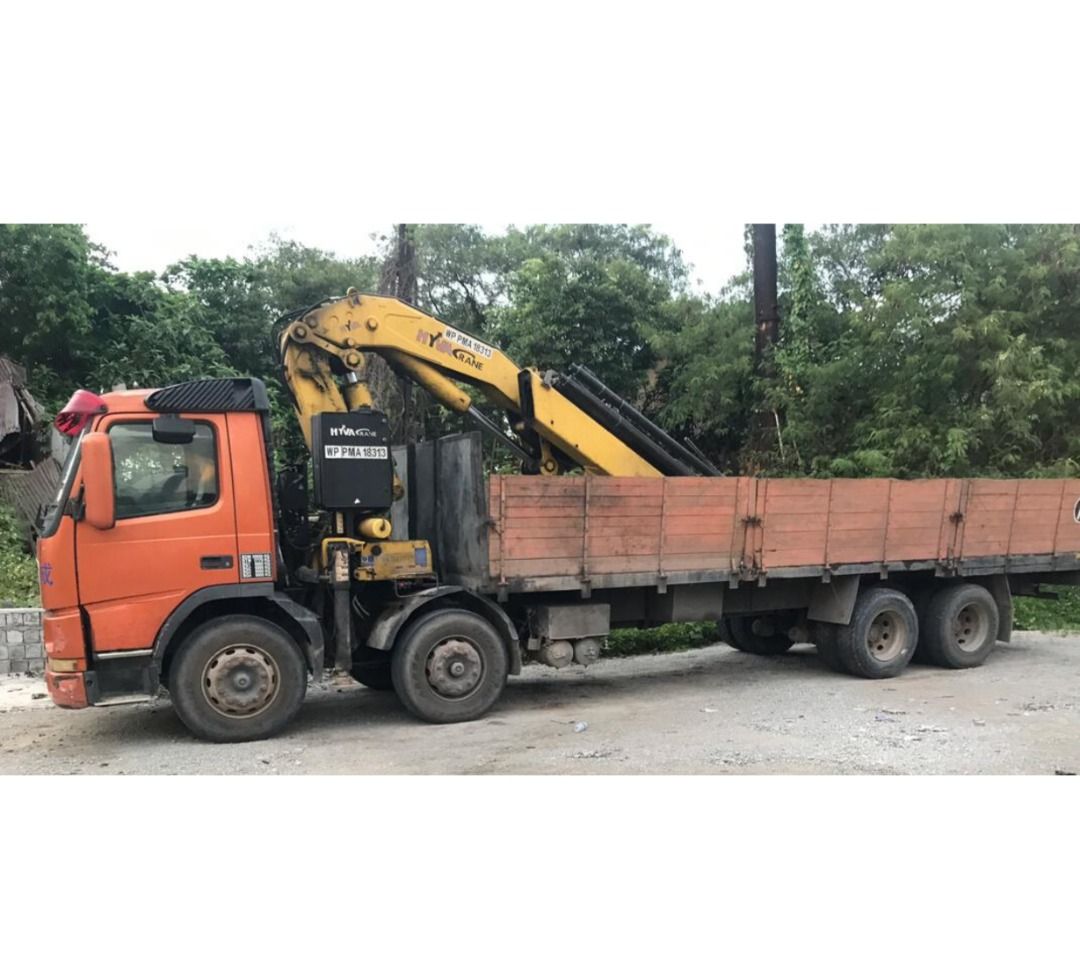 RENT LORRY CRANE + OPERATOR (2T - 12T), Cars, Vehicle Rentals on Carousell