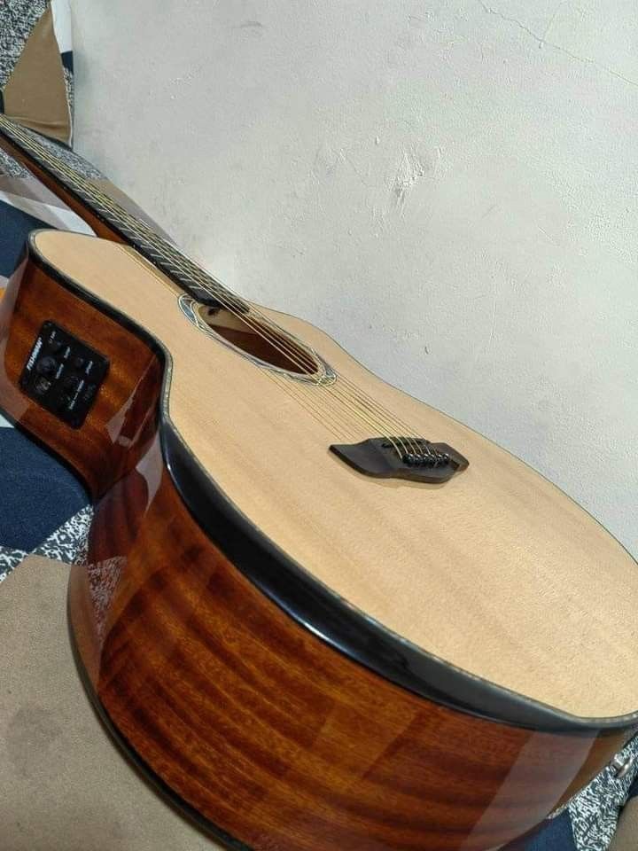 Ruison acoustic guitar, Hobbies & Toys, Music & Media, Musical ...