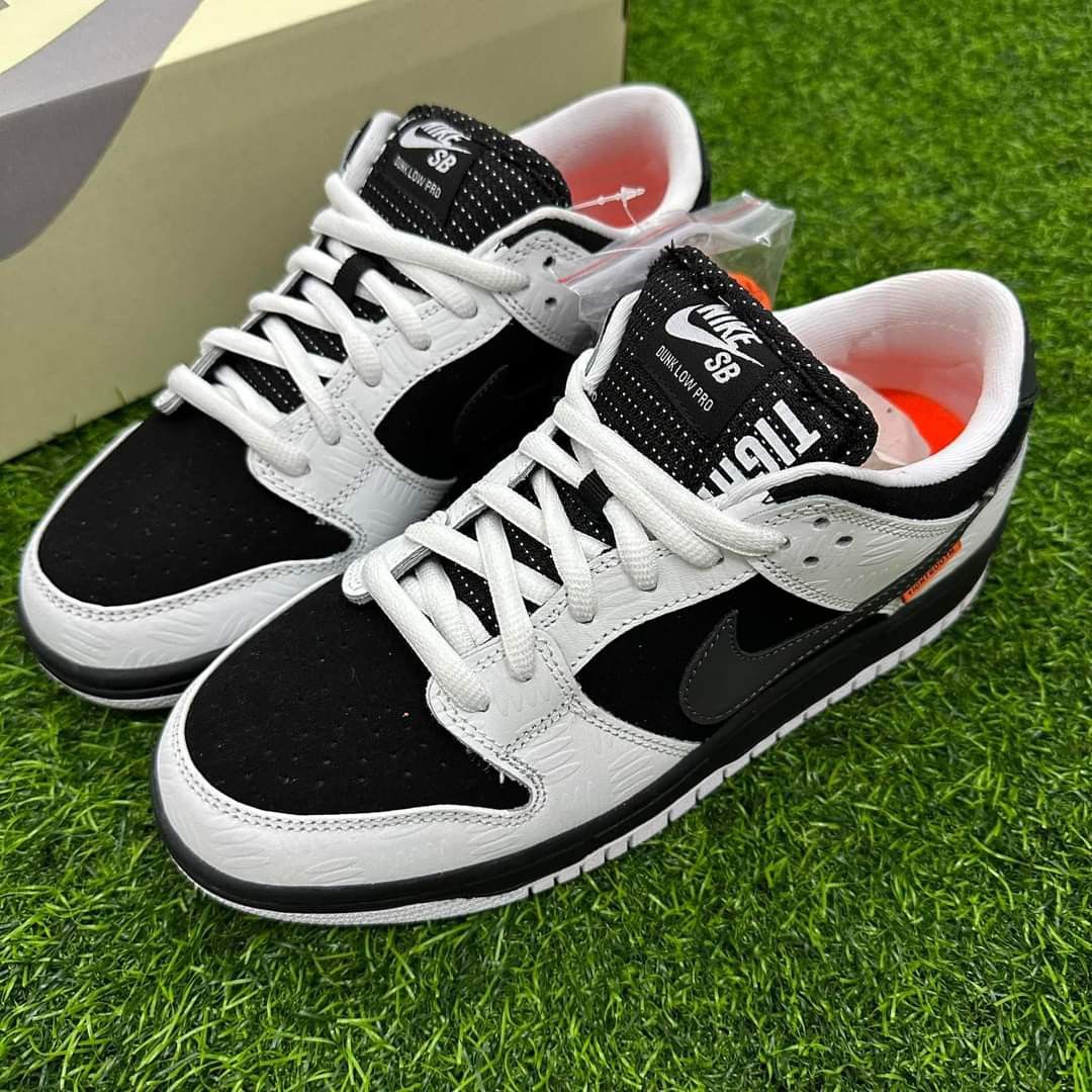 SB DUNK TIGHT BOOTH, Men's Fashion, Footwear, Sneakers on Carousell