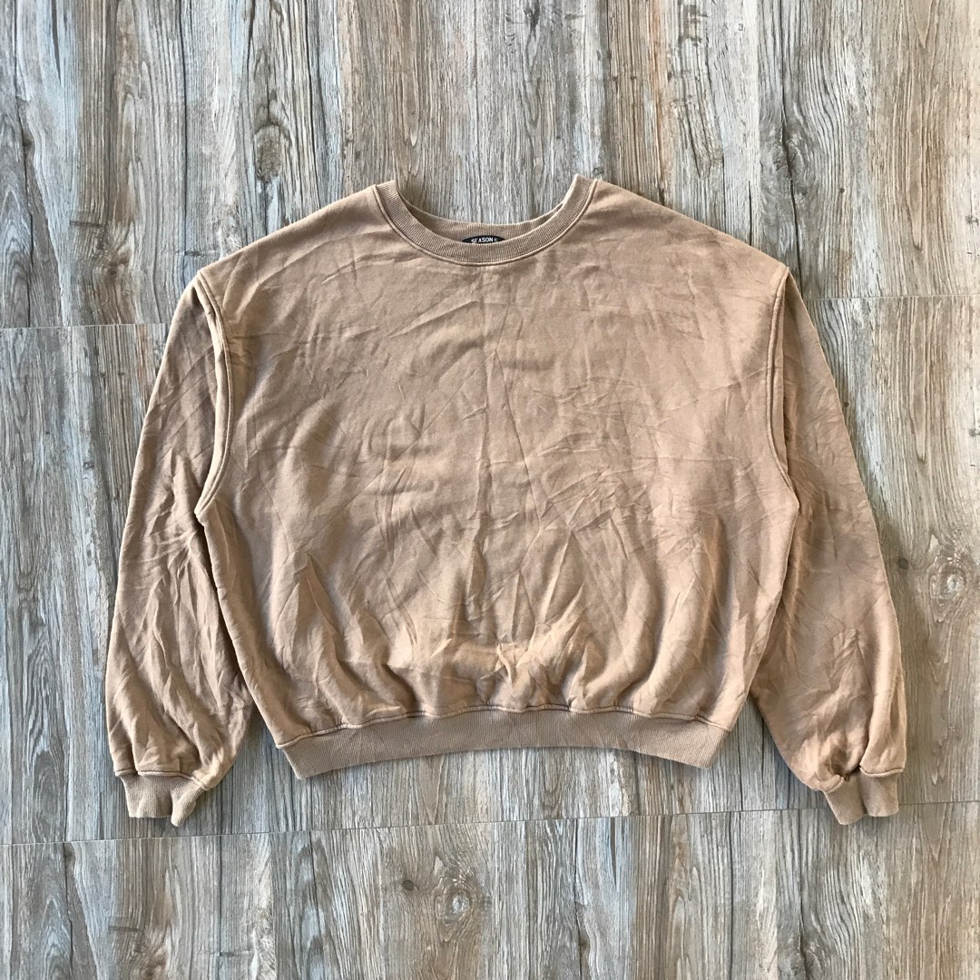 Season 6 Yeezy boxy fit Crewneck, Men's Fashion, Coats, Jackets and ...