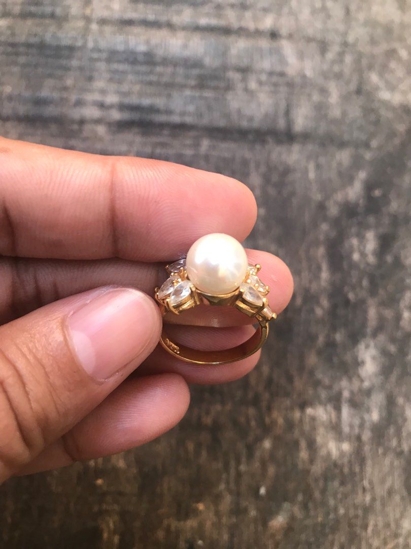 Signed 'Avon' Faux Pearl Ring, Women's Fashion, Jewelry & Organizers ...