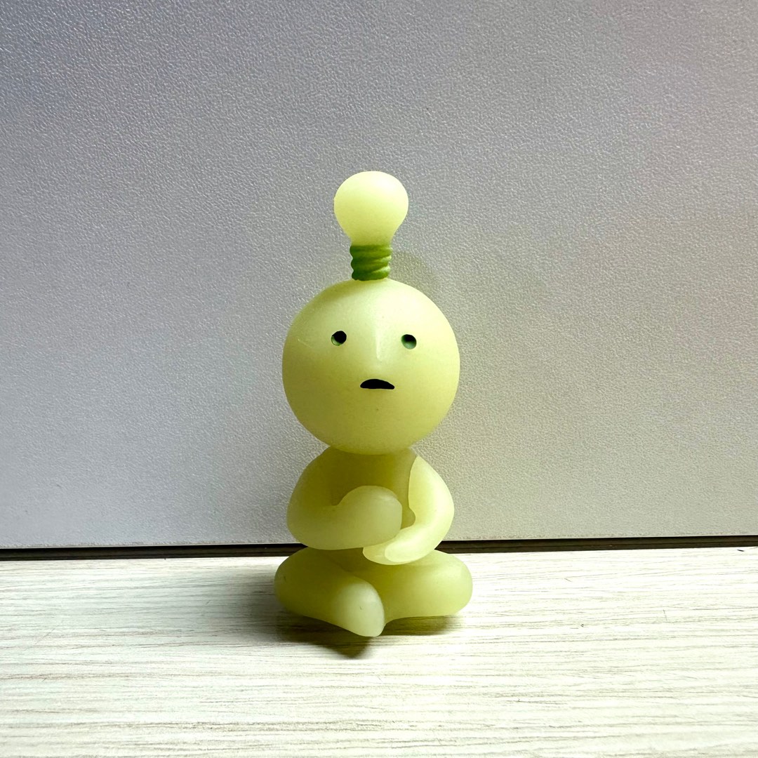 Smiski @ Work Good Idea, Hobbies & Toys, Toys & Games on Carousell