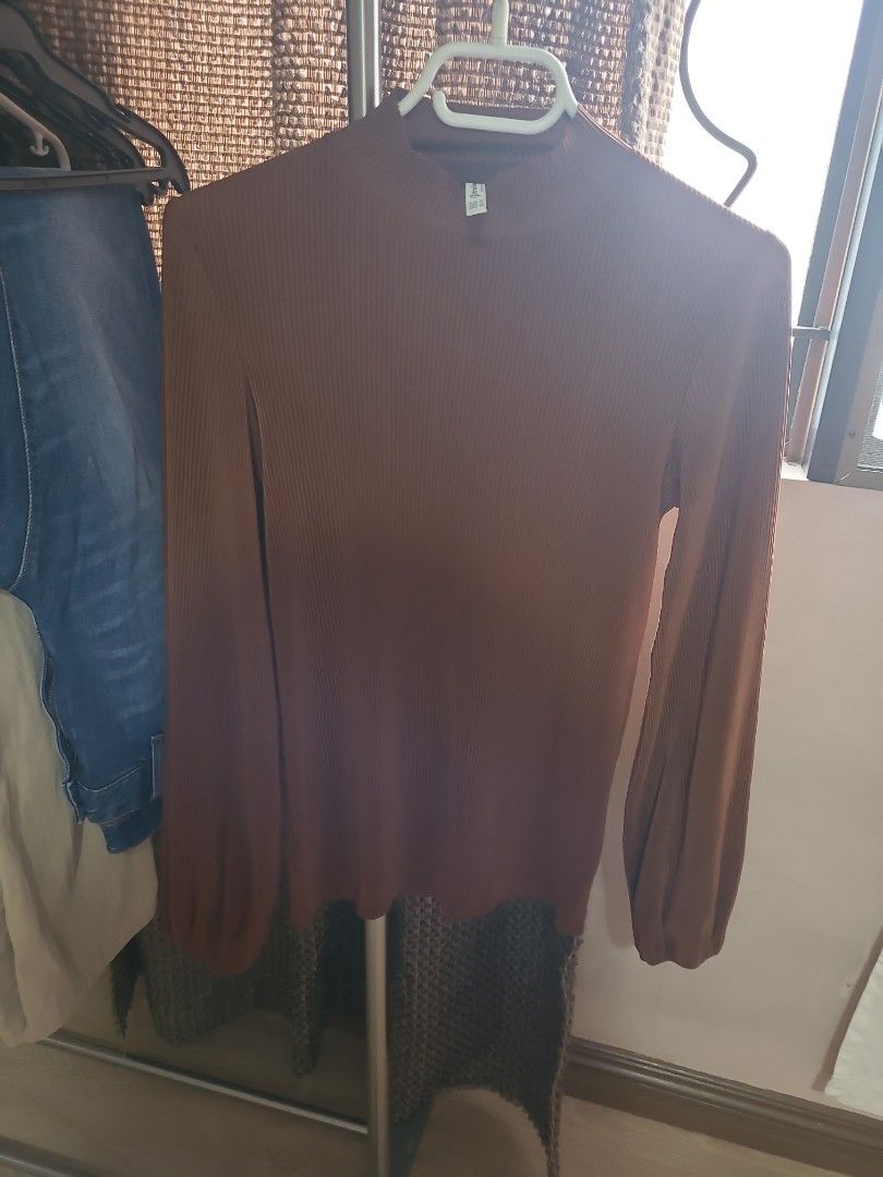 Stradivarius high neck, Women's Fashion, Tops, Longsleeves on Carousell
