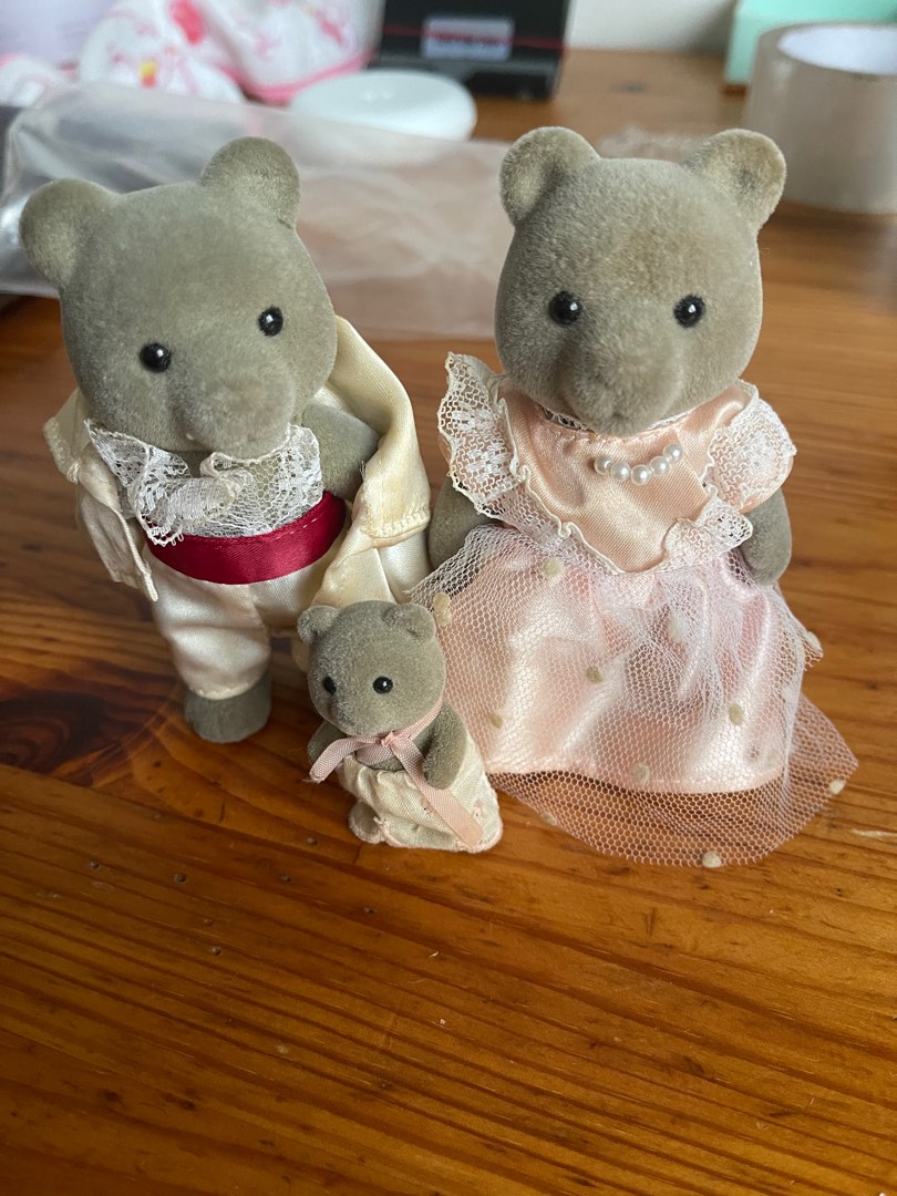 Sylvanian Families Vintage Married Grey Gray Bears with baby, Hobbies & Toys, Toys & Games on ...