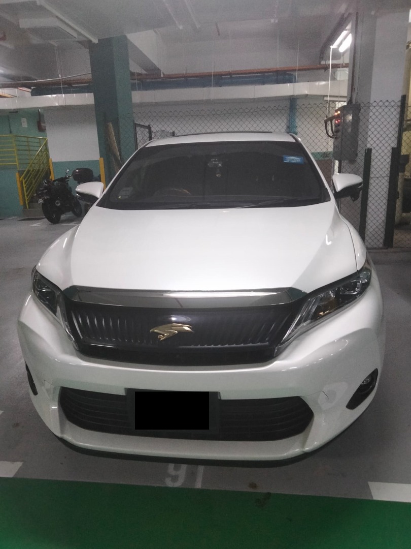 Toyota Harrier 2.0 CVT (PHV), Cars, Car Rental on Carousell