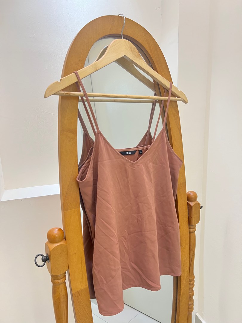 [UNIQLO] Cami Top, Women's Fashion, Tops, Blouses on Carousell
