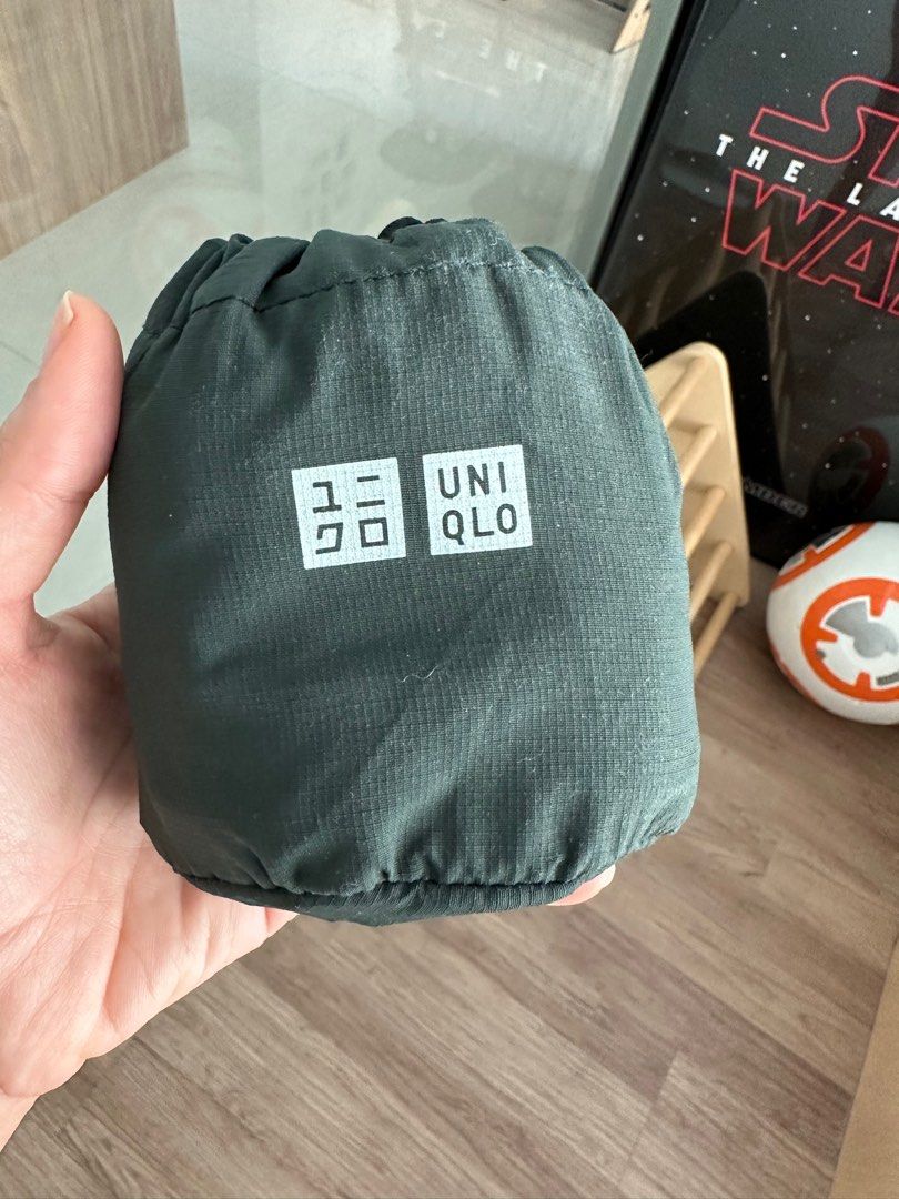 Uniqlo foldable recycle bag, Men's Fashion, Bags, Belt bags, Clutches ...