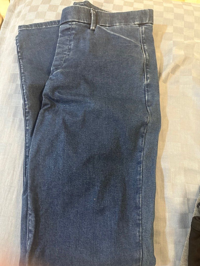 Uniqlo Jeans heat tech size L, Women's Fashion, Bottoms, Jeans ...