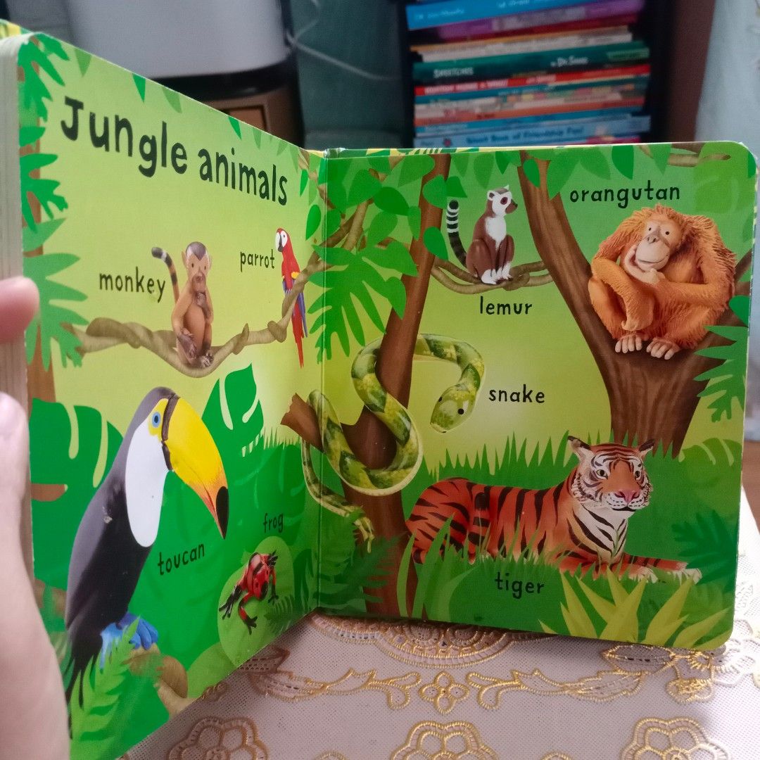 Usborne Very First Words Animals Boardbook, Hobbies & Toys, Books ...