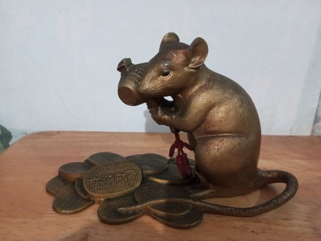 Vintage cast iron rat statue, Hobbies & Toys, Memorabilia ...
