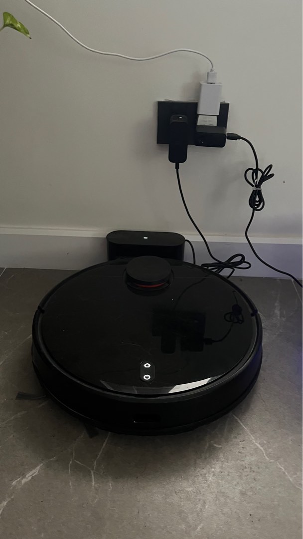 Xiaomi Mop P Vacuum Robot with accessories, TV & Home Appliances ...