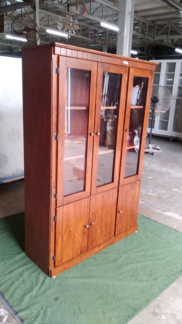 Y35C Almari Kayu Pameran Wooden Display Cabinet, Furniture & Home ...