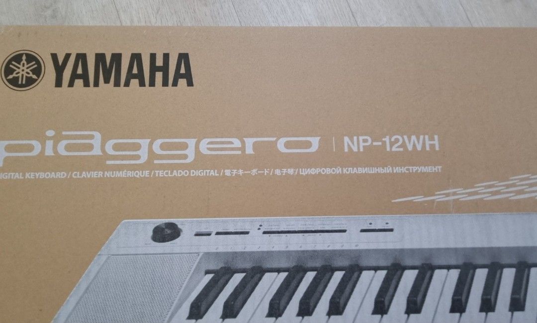 Yamaha Piaggero NP-12WH Digital Keyboard, Hobbies & Toys, Music & Media ...